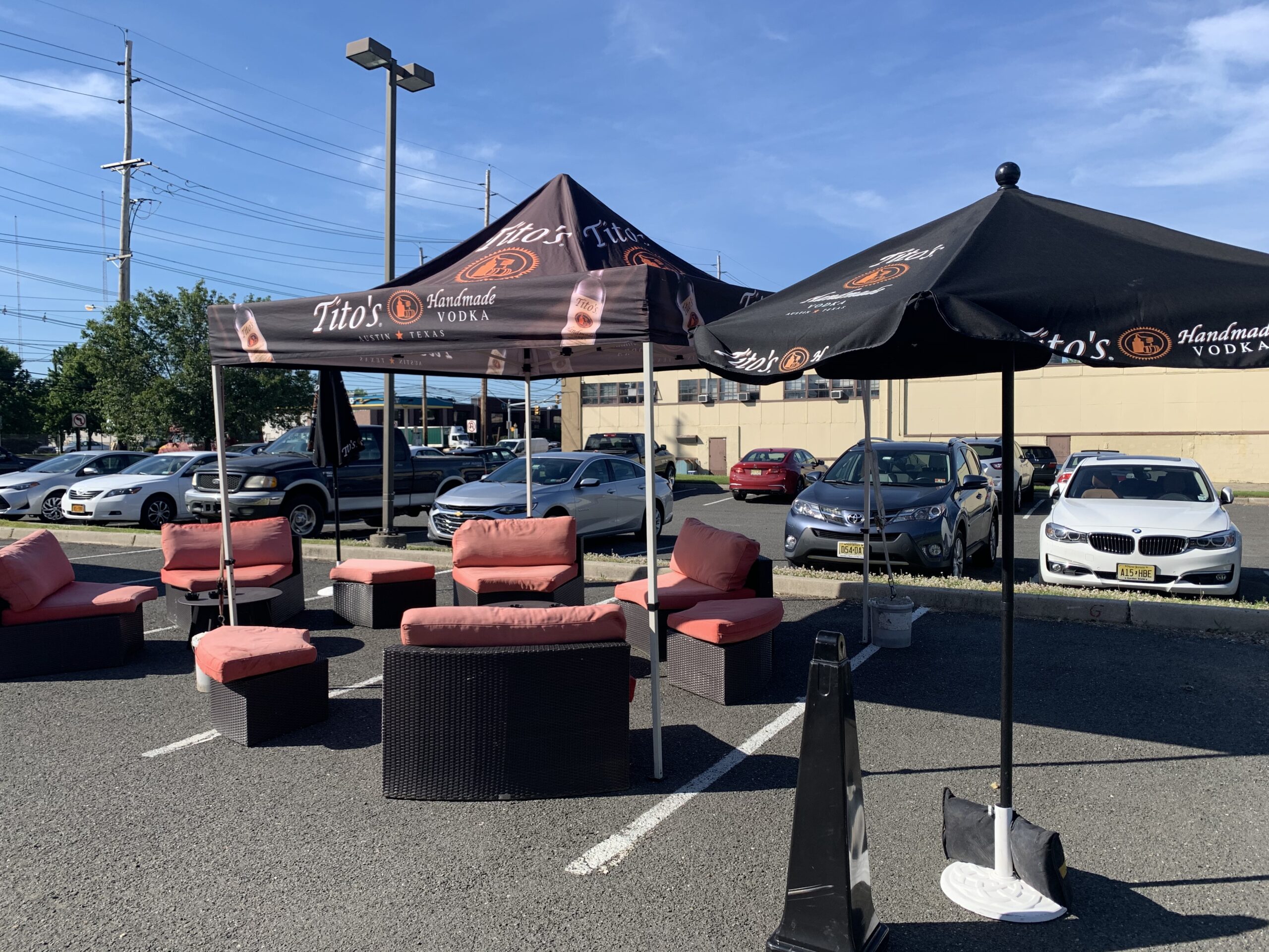 Redd's Restaurant, Bar & Banquets | Parking for MetLife Stadium & The ...